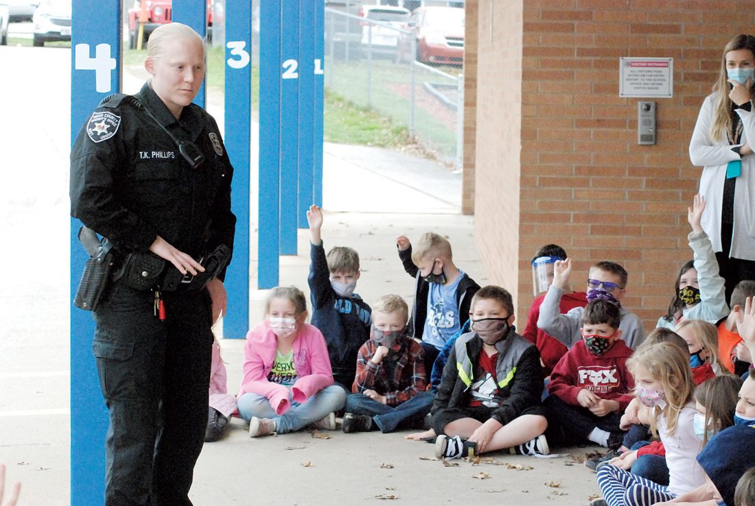Lubeck Elementary School students meet K9 Drago | News, Sports, Jobs ...